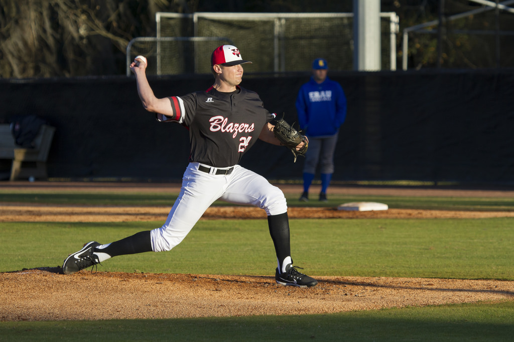 Baseball takes on Golden Rams - The Spectator